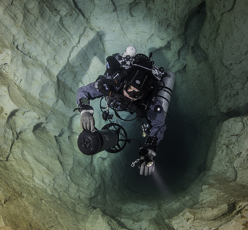 CCR Cave Diver | GUE